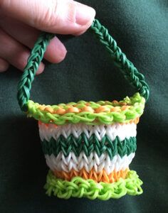 Rainbow Loom Mini Baskets Video Tutorial » Knitting-and.com
