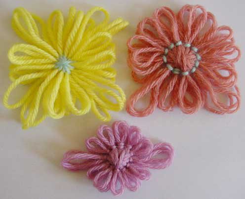 Making Different Shapes on Round Flower Looms » Knitting-and.com